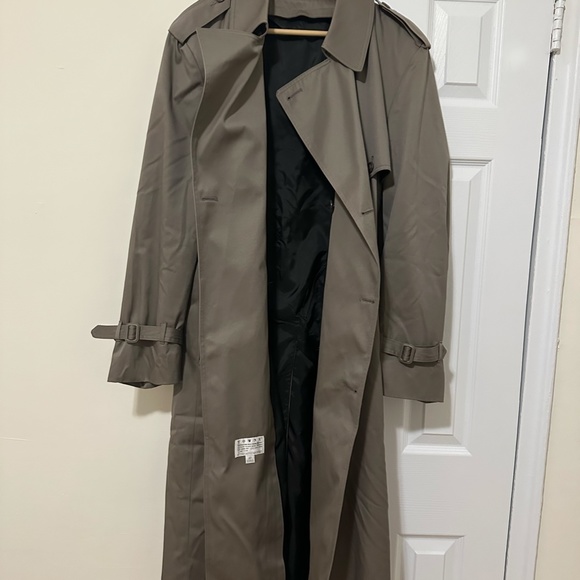 London Fog | Jackets & Coats | London Fog Vintage Trench Coat In A Rare ...